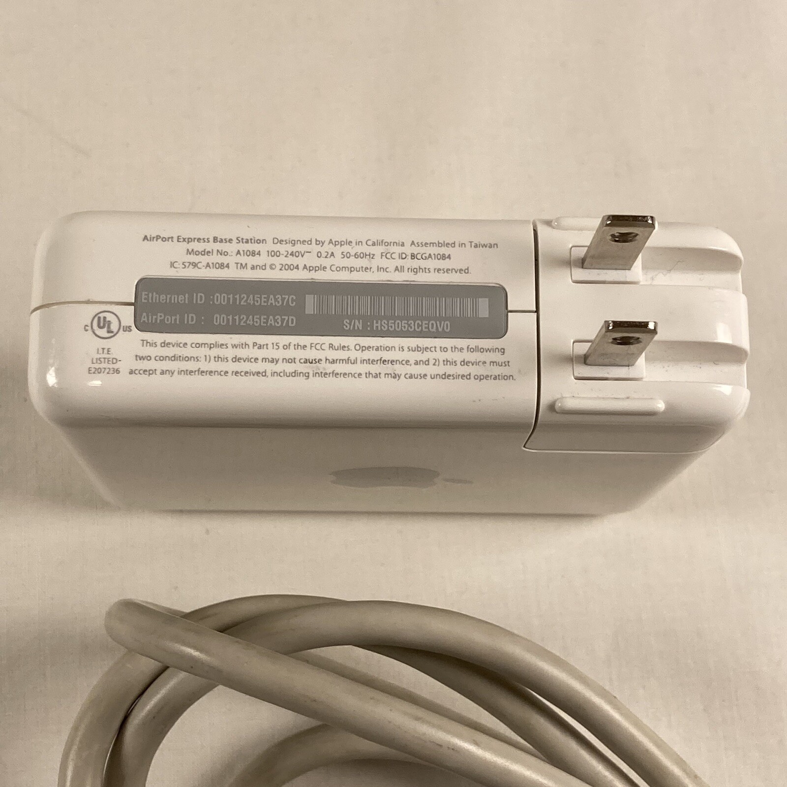 Apple Airport Express A1084 M9470LL/A Wireless B/G with Apple Extender ...