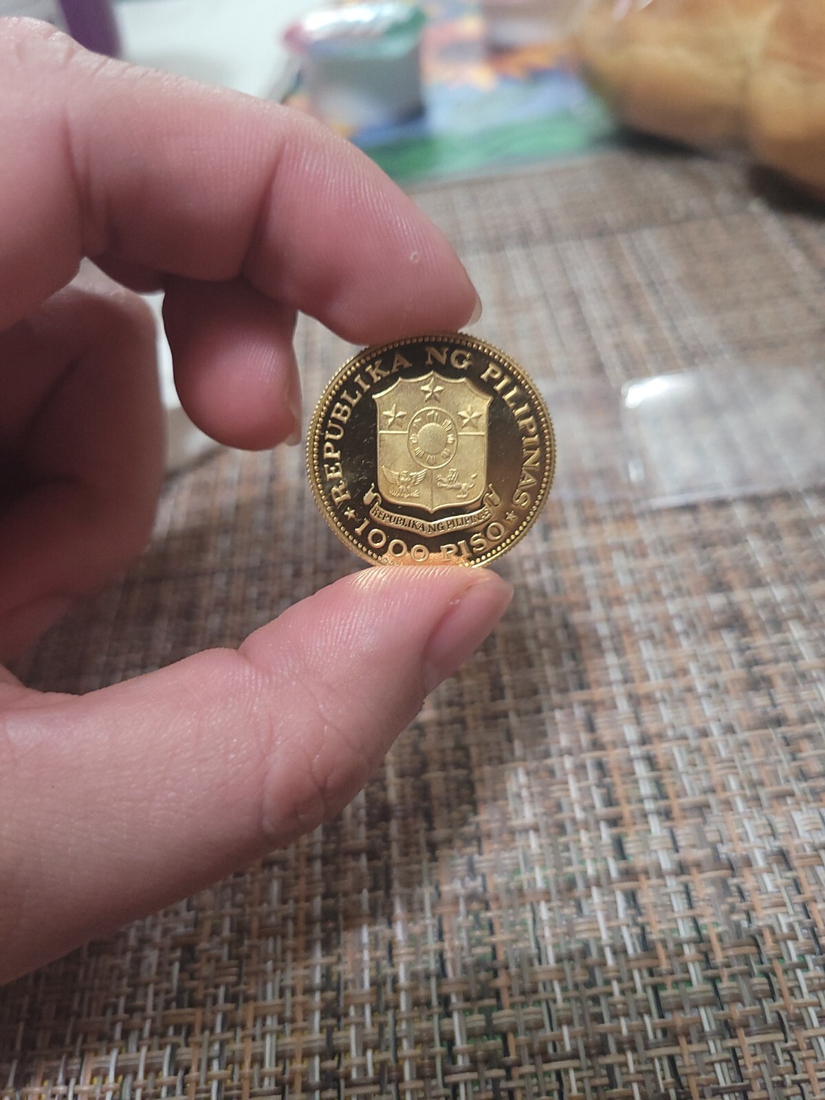 1975 EMMANUEL MARCOS 1000 PISO GOLD COIN FROM THE PHILIPPINES PROOF | eBay