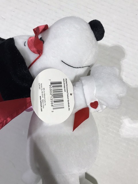 Hallmark Kissing Bandit Snoopy Plush Stuffed Animal With Sound and ...