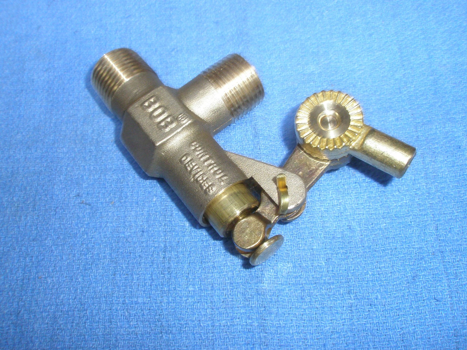 R400 3/4" Male NPT Brass Float Valve Robert or Bob Control Devices USA ...