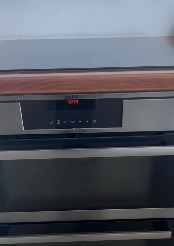 Used Good Condition Kitchen Units, Worktops & Appliances - Gloss White ...