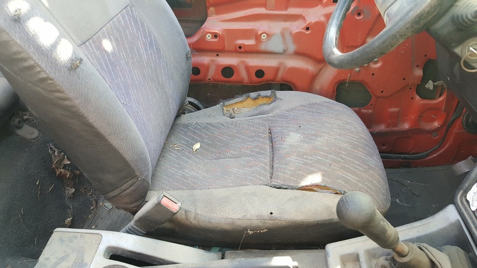 Geo Tracker Suzuki Sidekick Seats Complete Front 92-96 L.A LOCAL PU | eBay