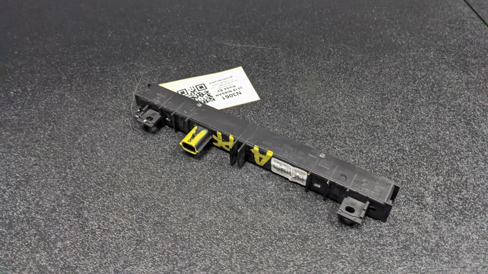 Rear High Mount 3rd Stop Brake Lamp 2019 Nissan Kicks 26590-5RA0A 2018 ...