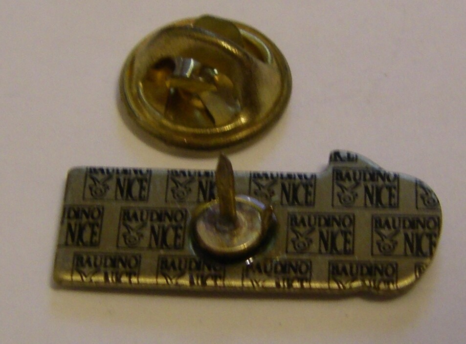 APPLE computer APPLE CENTER MCI vintage pin badge Mac MACINTOSH | eBay