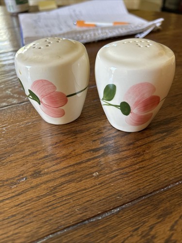 Blue Ridge Southern Potteries Barrel Shaped Shakers Pink Green Yellow ...