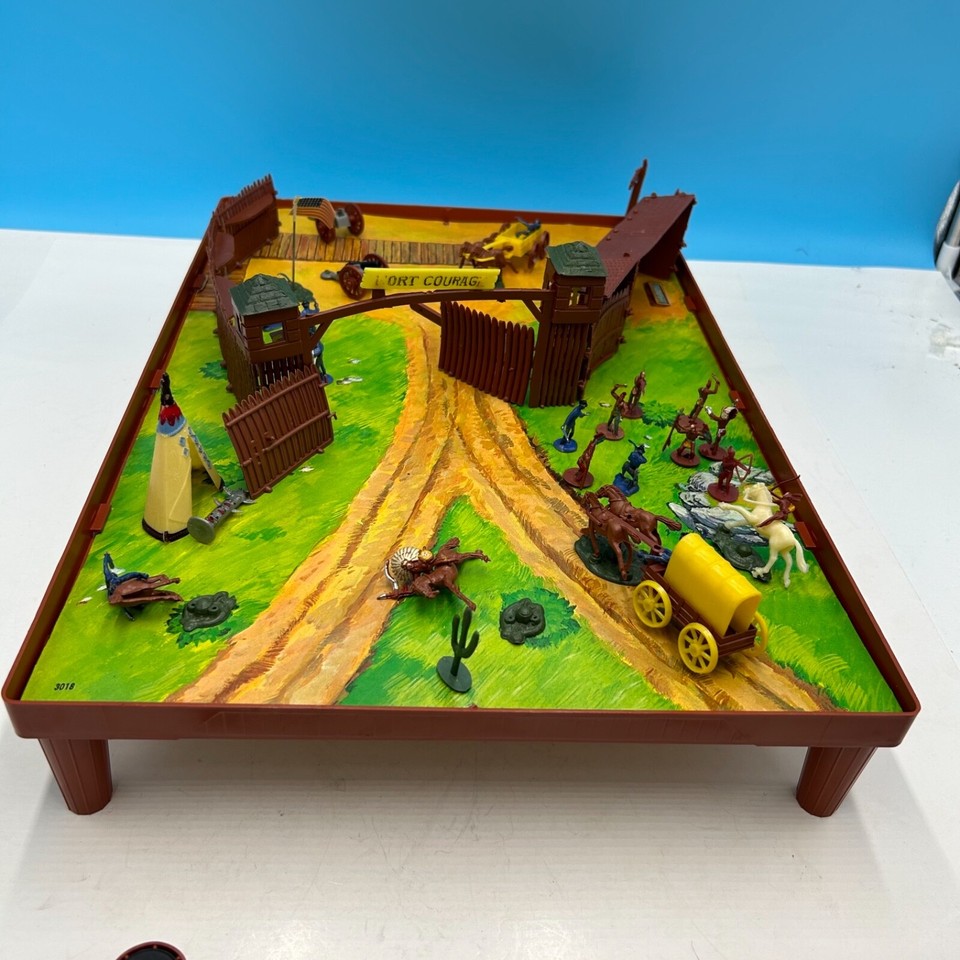 1966 F-TROOP Magnetic Action Fort Courage Play Set Tv Show Multiple Toy ...