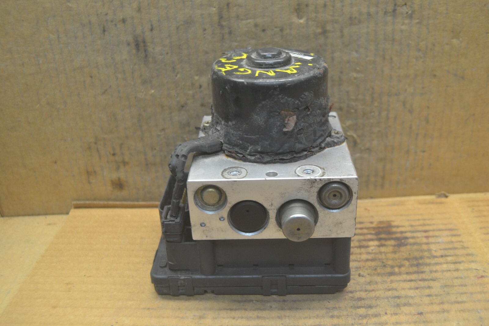 2003 Ford Ranger ABS Anti-Lock Brake Pump Control 3L542C346CD Module ...