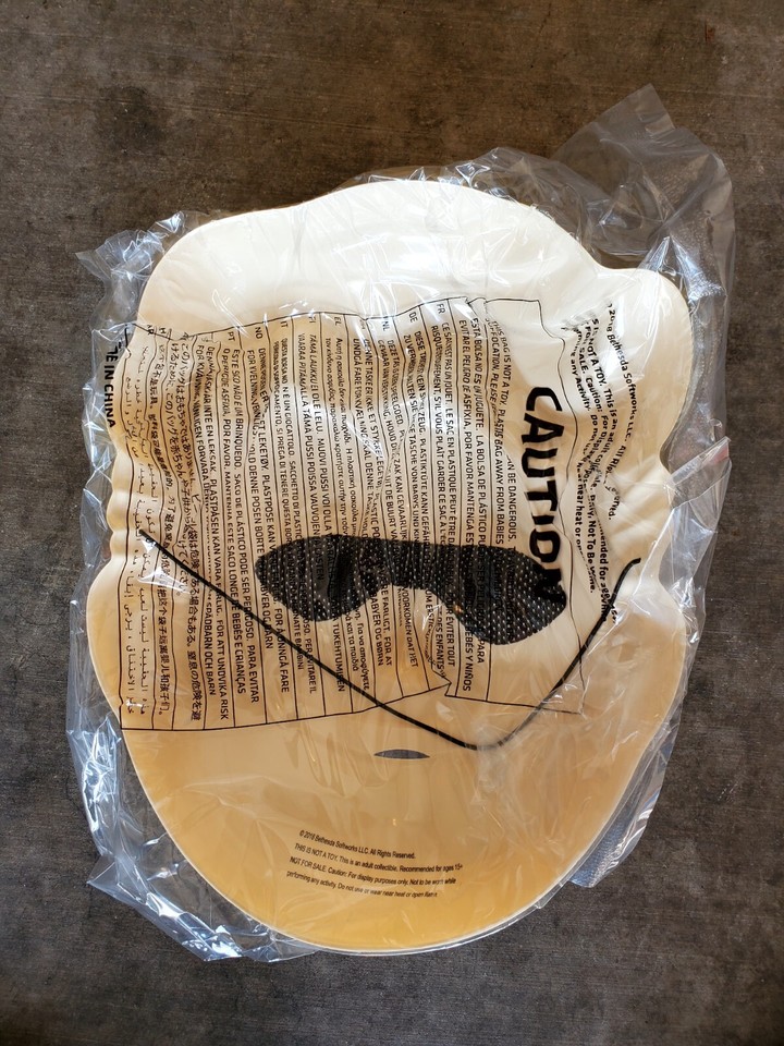 2018 Fallout 76 Vault Boy Mask NEW Bethesda Cosplay Halloween Sealed ...