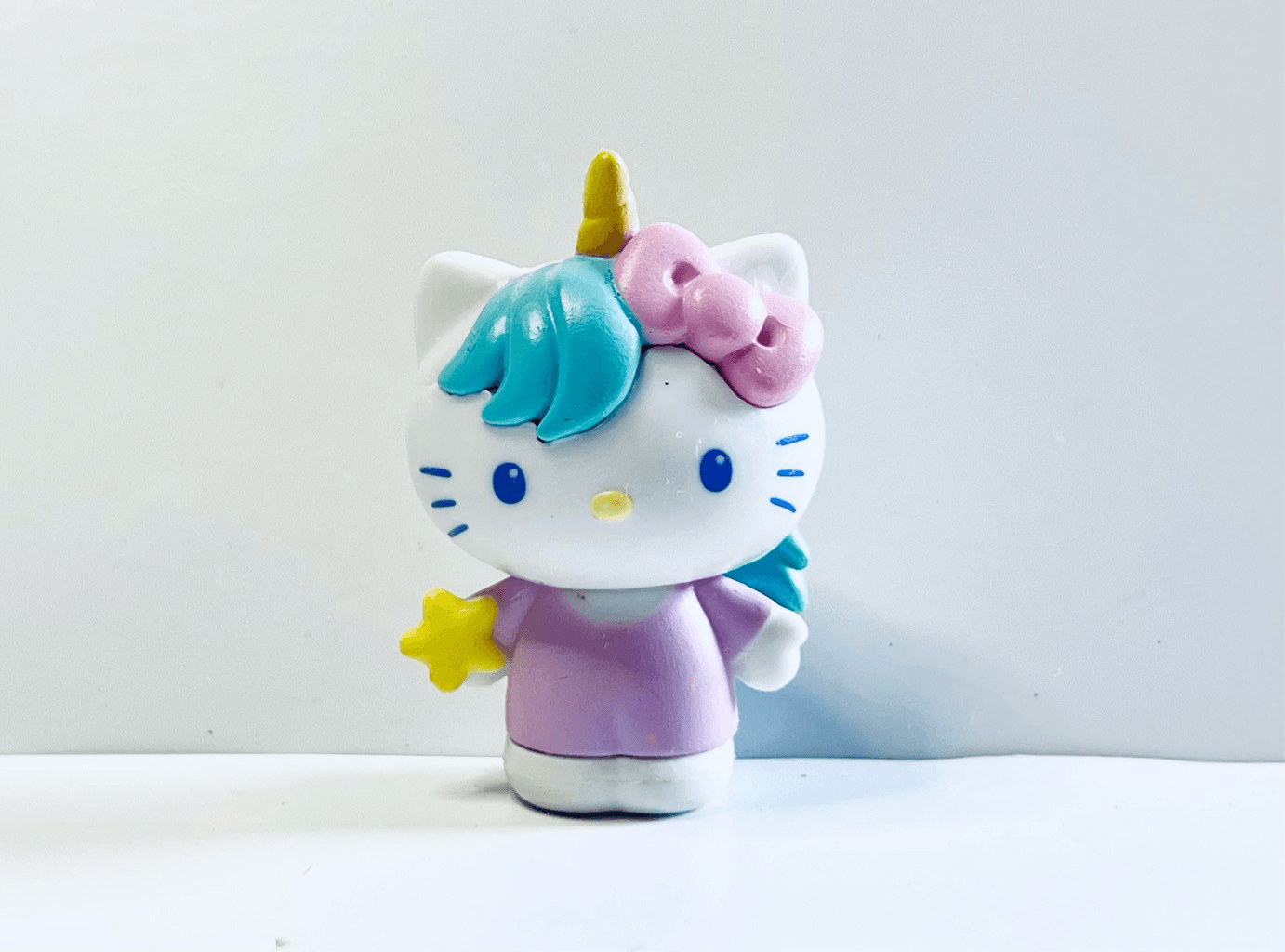 Hello Kitty Series 2 Unicorn Costume/Pink Bow 1.5" Mini Figure Sanrio ...