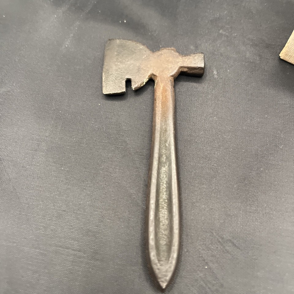 VTG Cast Iron Cigar Box Opener Mini Miniature Toy Axe Hatchet Hammer 4. ...