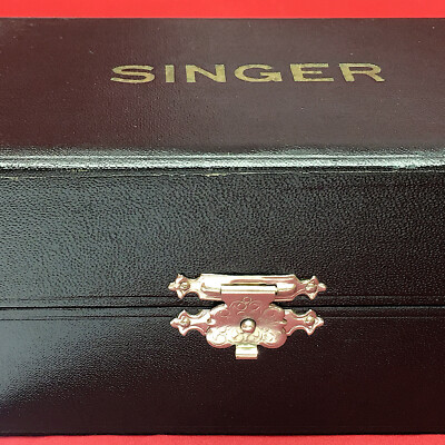 Deluxe SINGER Attachments for 201 & 15 Box German Accessories Set Box ...