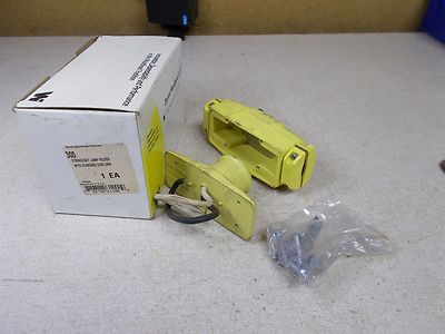 NEW Danield Woodhead String Light Lamp Holder w/ Standard Cord Grip 300 ...