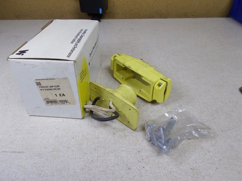 NEW Danield Woodhead String Light Lamp Holder w/ Standard Cord Grip 300 ...