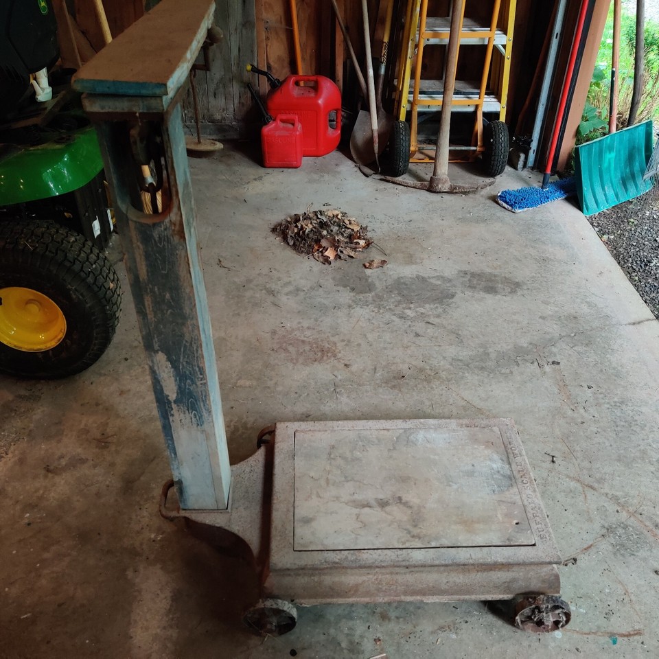 Antique platform scale Buffalo Scale Works Company - vintage grain ...
