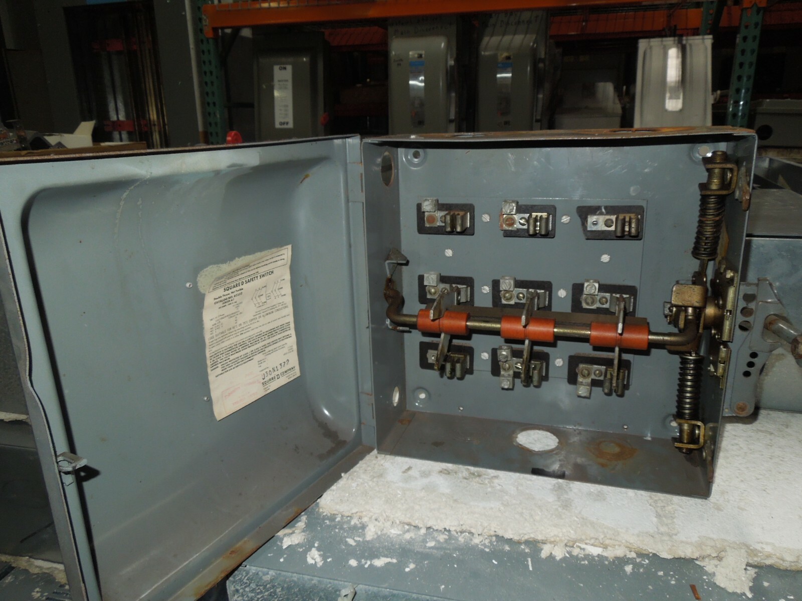 Square D 82352 A1 60A 3P 240VAC Double Throw Non-Fusible Manual Transfer Switch | eBay