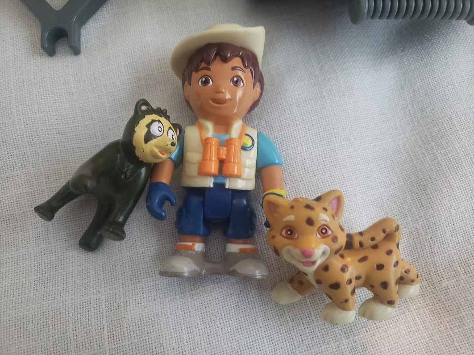 Vtg Go Diego SOUNDS/TALKING Safari Rescue Jeep,Trailer, Diego Figure ...