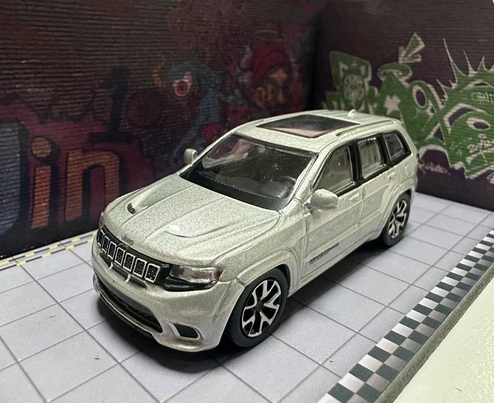 JKM 1:64 Jeep Grand Cherokee Trackhawk Diecast Metal Model Car New | eBay