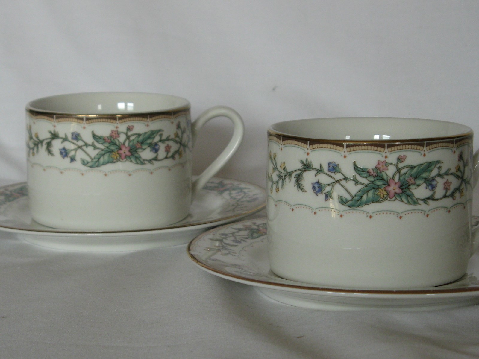 Farberware Wellesley Katherine Babanovsky 1996 2 Cups & Saucers ...