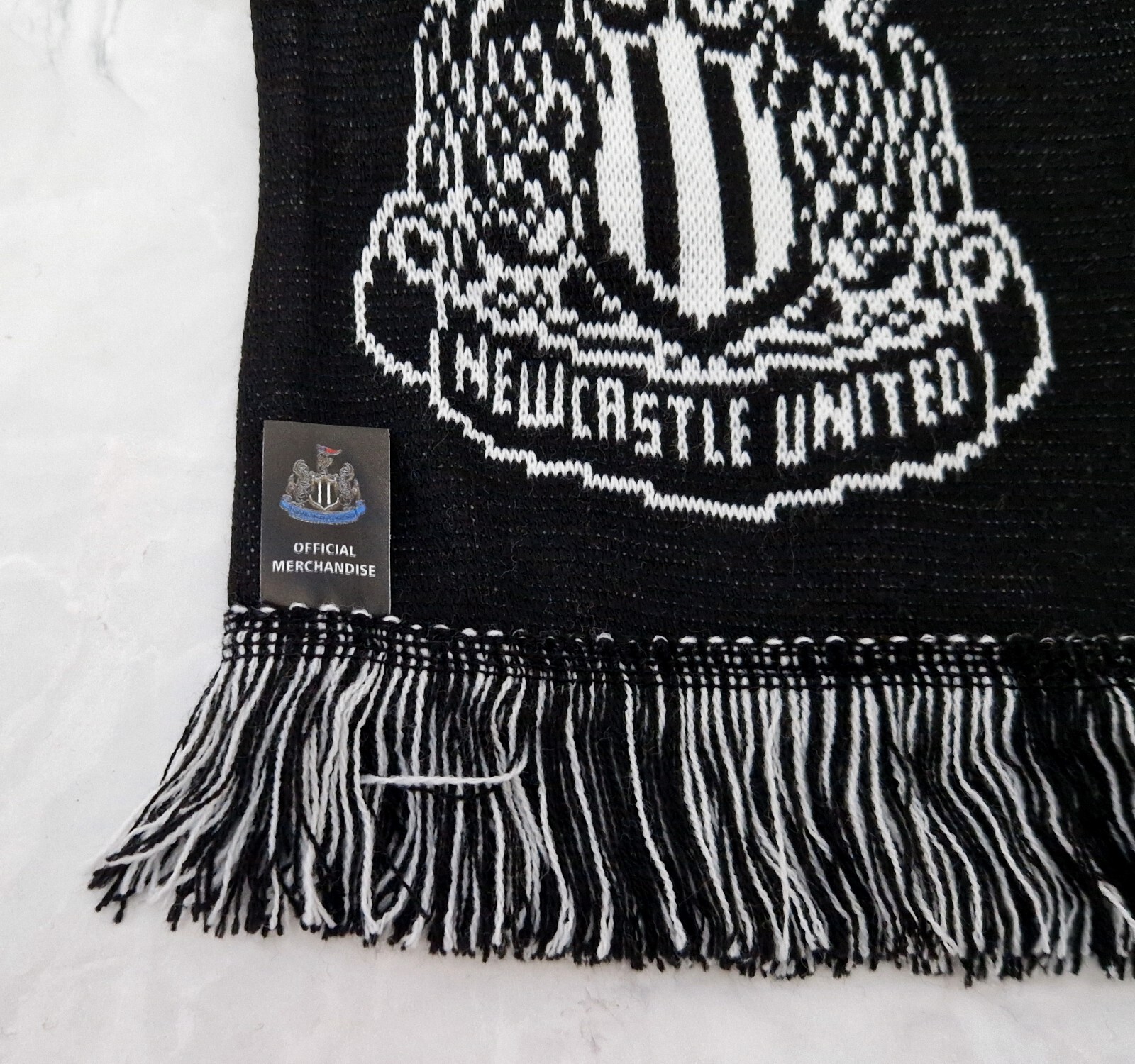NEWCASTLE UNITED NUFC 2024 Official Football Scarf 100% Acrylic 140cm x ...