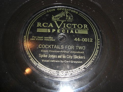 SPIKE JONES RCA VICTOR COIN OP 78 RPM RECORD 44-0012 COCKTAILS FOR TWO ...