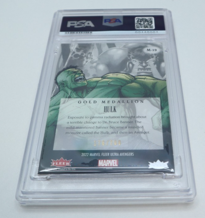 2022 Fleer Ultra Avengers Hulk Gold Medallion /200 M-19 Upper Deck PSA ...