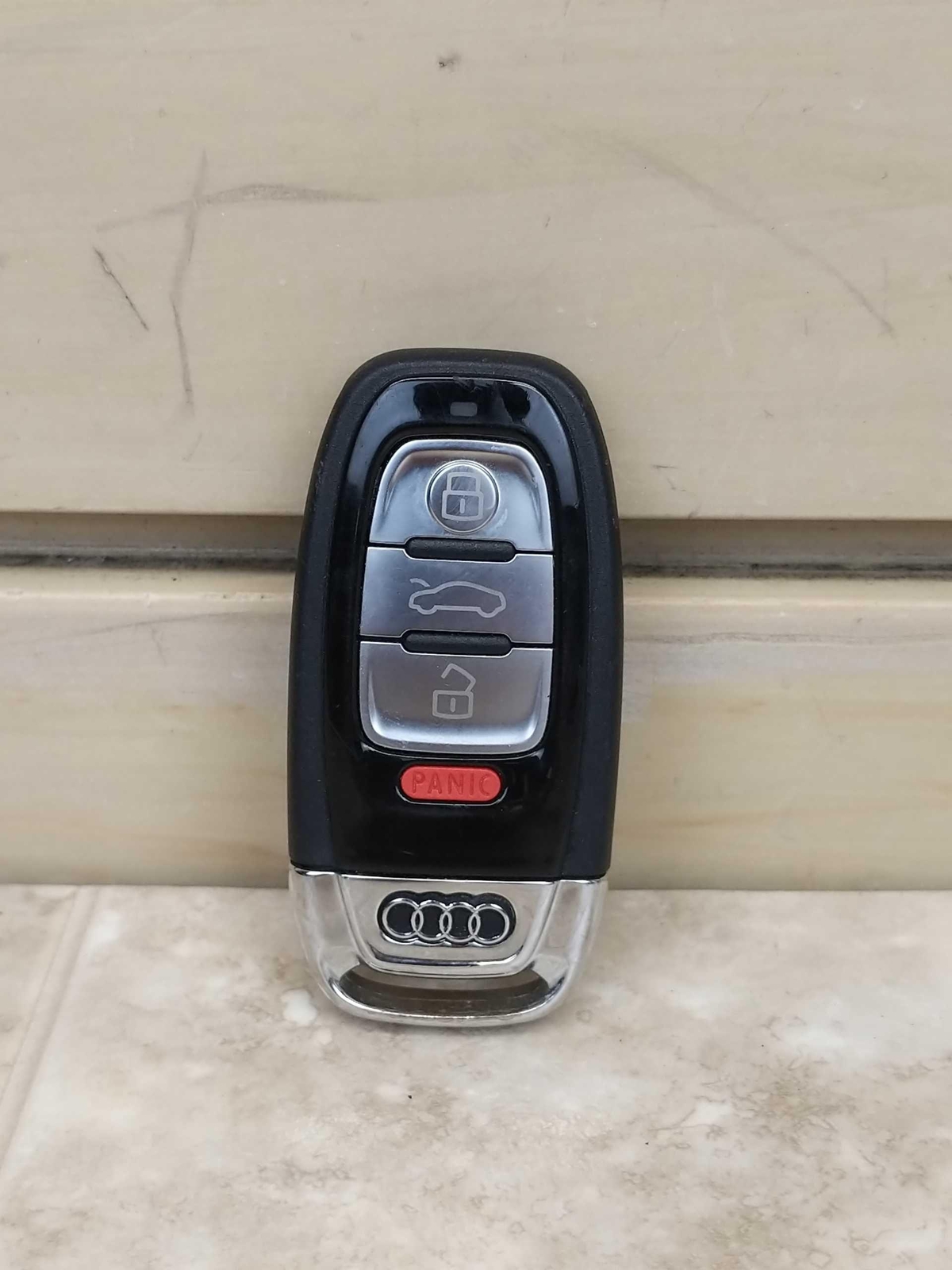Audi R8 Key