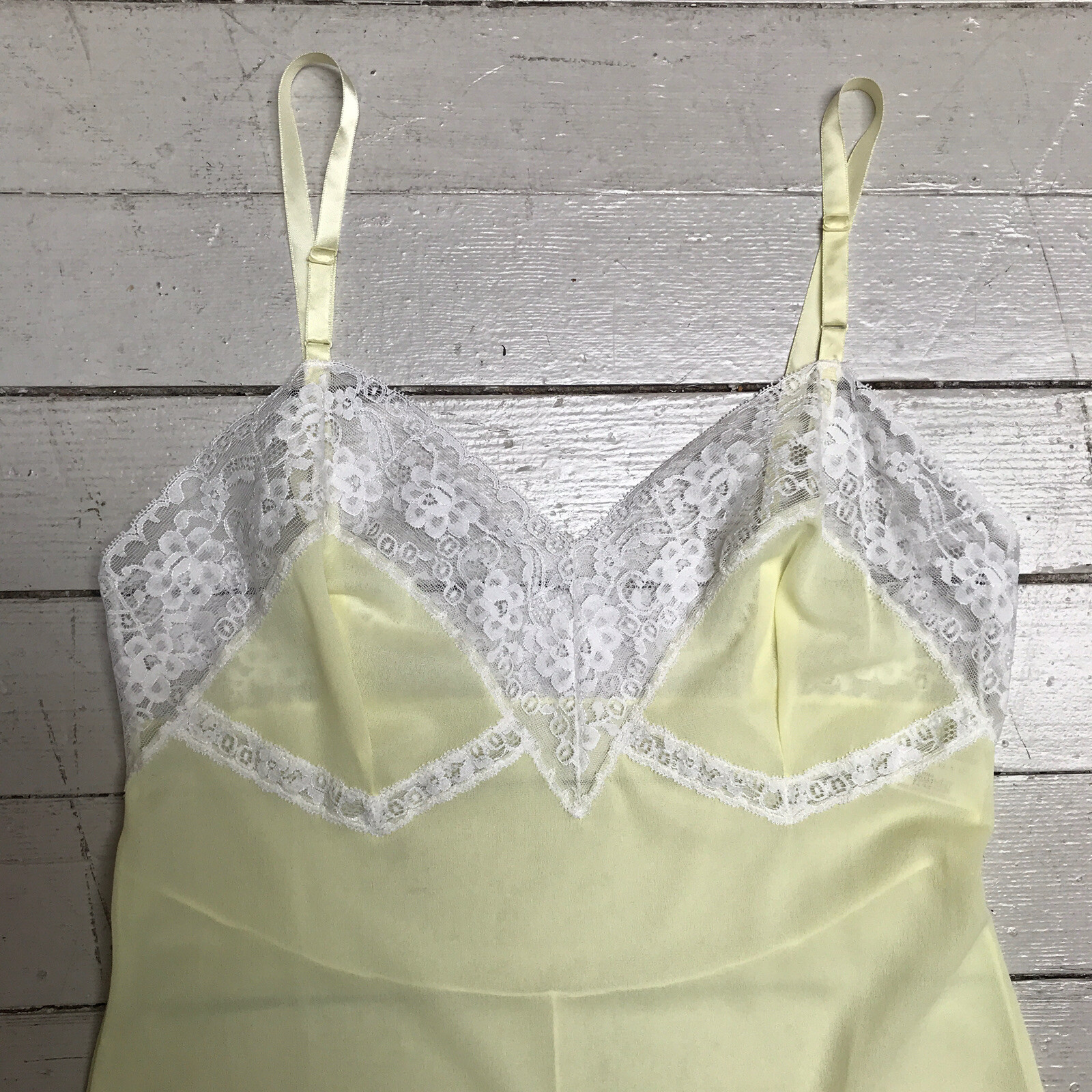 VTG 60s Vassarette Munsingwear Full Slip Creplon Nylo… - Gem