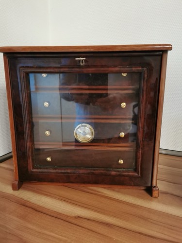 Humidor Befeuchter Zigarren Zigarrenkisten Hygrometer und Zigarren ...