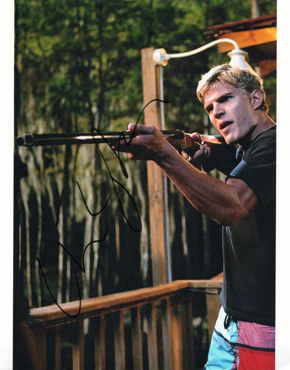 Chris Zylka Shirtless