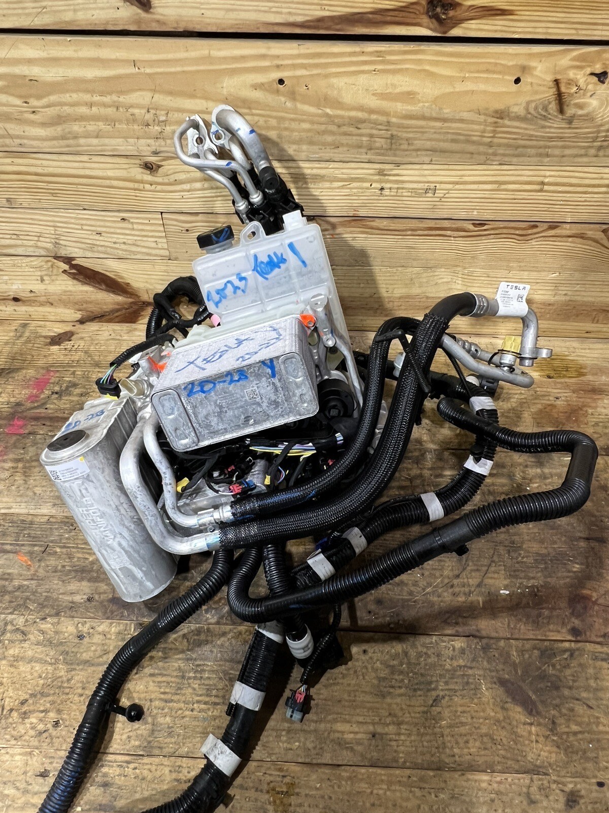 2020-2023 Tesla Model Y Supermanifold Octovalve Assembly Cooler Coolant ...