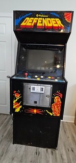 Defender - Videogame by Williams Electronics, Inc. (1967-1985) | Museum ...