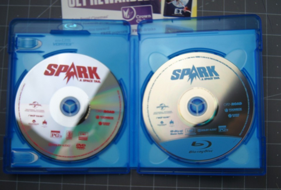 Spark: A Space Tail (Blu-ray/DVD, 2017, 2-Disc Set 191329013922| eBay
