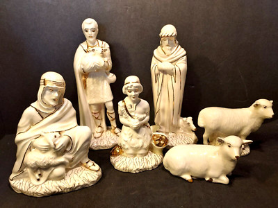 Elegant VNTG 13 Piece Holland Mold Nativity Set Ivory w/Gold Details ...
