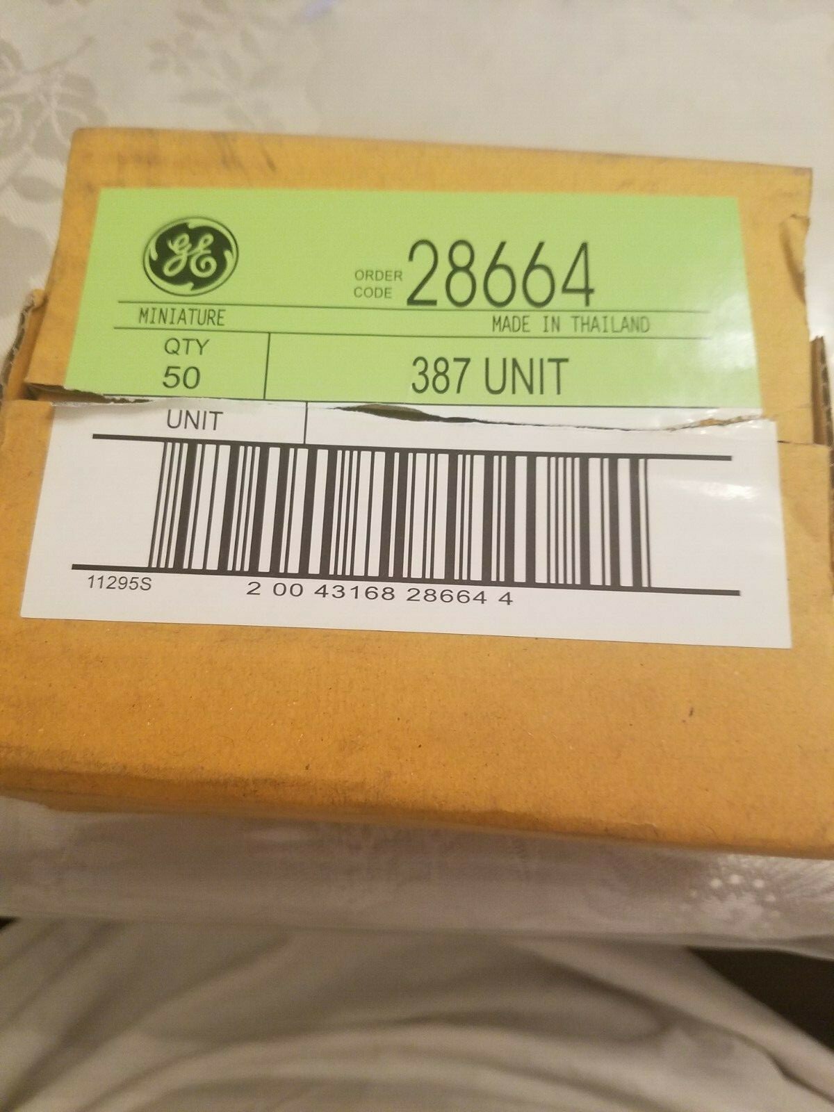 Box/10 each GE LIGHTING 387 Miniature Lamp, 387,1.0 W, T1 3/4 ,28V ...