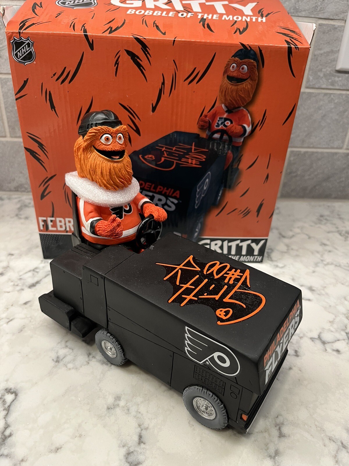 Philadelphia FLYERS GRITTY Zamboni BOBBLEHEAD OF THE MONTH Mascot New ...