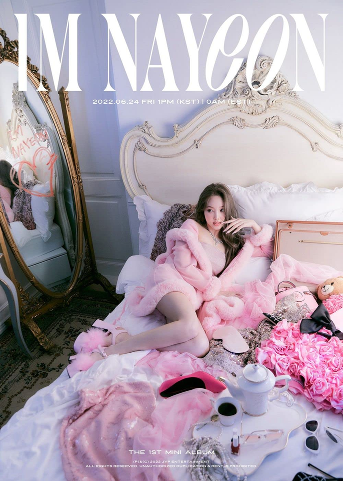 IM NAYEON 1St Solo Mini Album Random Version 1P Poster+Photobook ...