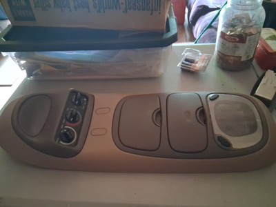 1997-2002 Ford Excursion Expedition Overhead Console Map Light tan OEM ...