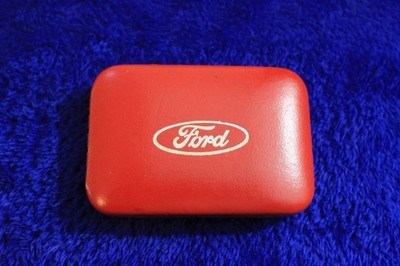 Hinged Ford Key Case Trainer key Chain Key Ring Accessory Oval Crown ...