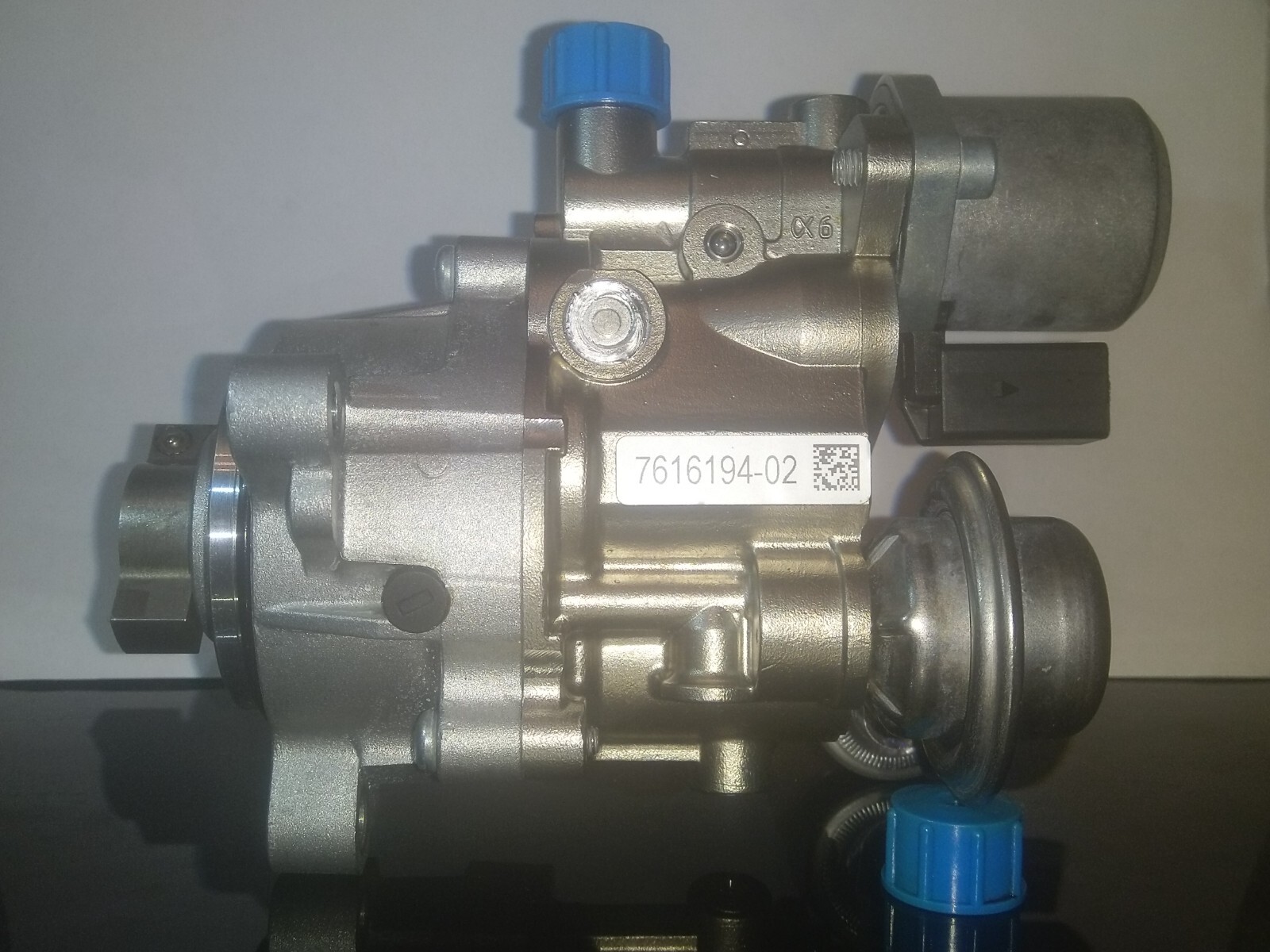 OEM 13517616170 High Pressure Fuel Pump for BMW N53/N54/N55 Engine | eBay