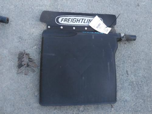 FREIGHTLINER CASCADIA 126 FENDER QUARTER/HALF REAR 3712578 | eBay