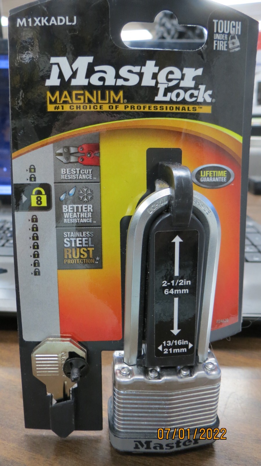 MASTER LOCK M1XKADLJ PADLOCK WITH KEYS P2460 NEW | eBay