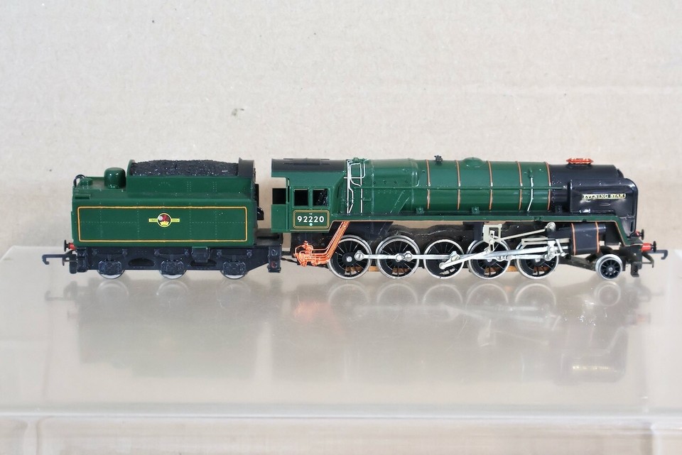 TRIANG HORNBY R861 BR GREEN 2-10-0 CLASS 9F LOCOMOTIVE 92220 EVENING ...