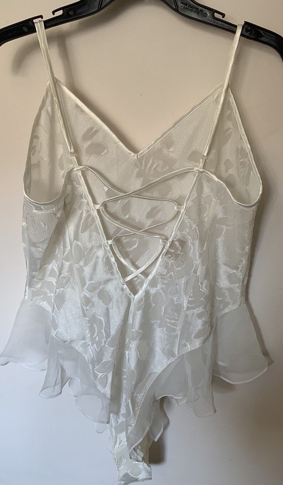 Victoria's Secret Vintage 80s 90s Gold Label Ivory Floral French Cut ...