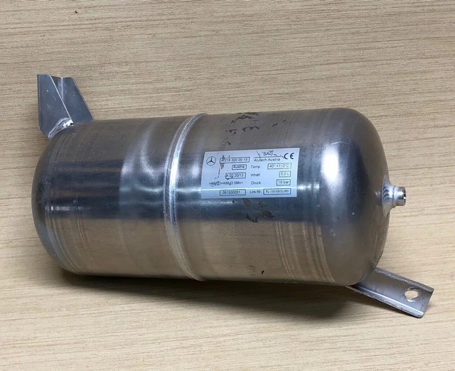 W218 MERCEDES CLS400 CLS63 CLS550 AIR SUSPENSION RESERVOIR TANK ...