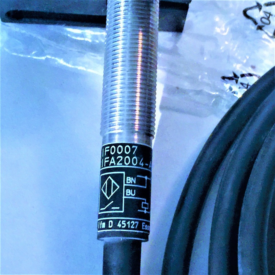 IFM IF0007 / IFA2004-ABOW INDUCTIVE SENSOR | eBay