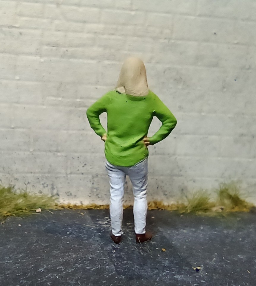 Hand painted OO gauge, 1:76 scale figure. Young Woman | eBay UK