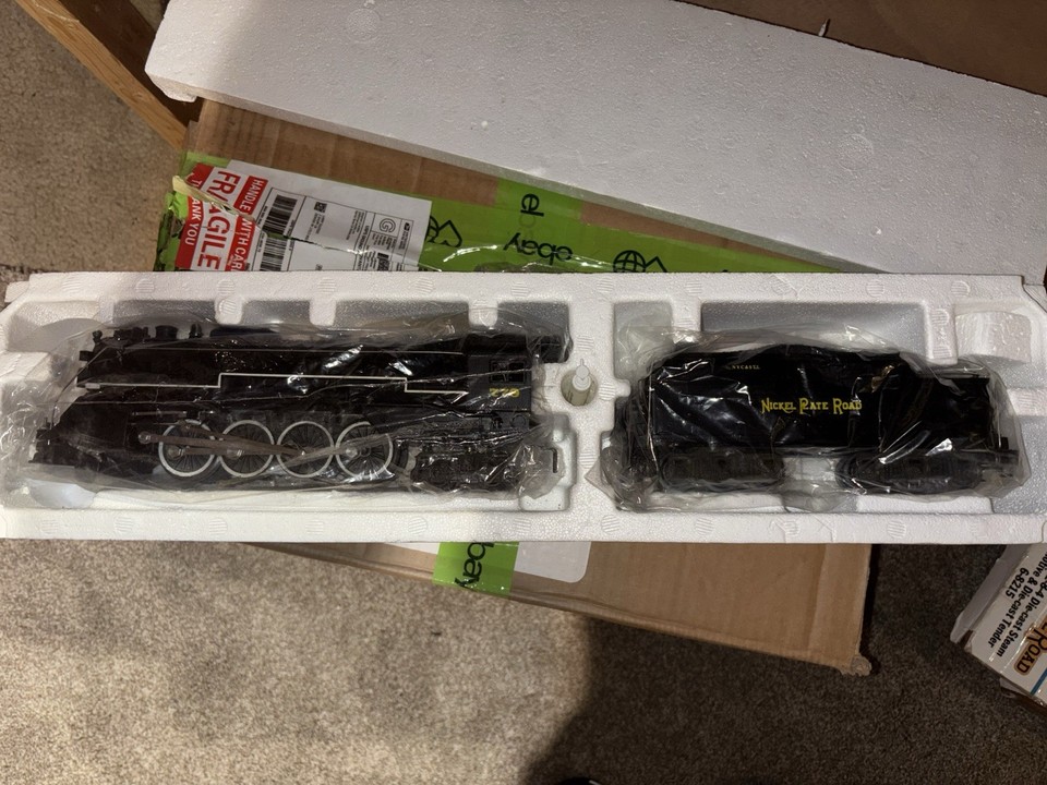Lionel 6-8215 O Gauge Nickel Plate Road Berkshire 2-8-4 Steam Engine ...