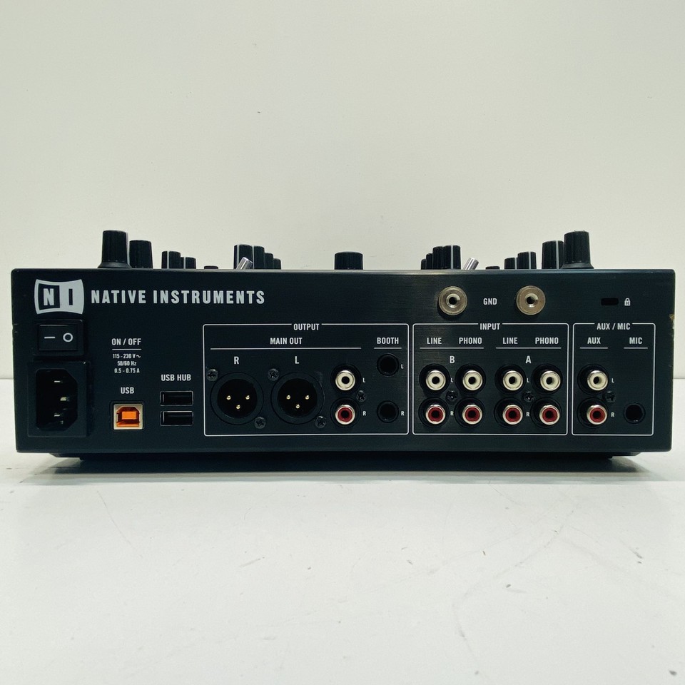 Native Instruments Traktor Kontrol Z2 Two Channel Road Ready DJ With ...