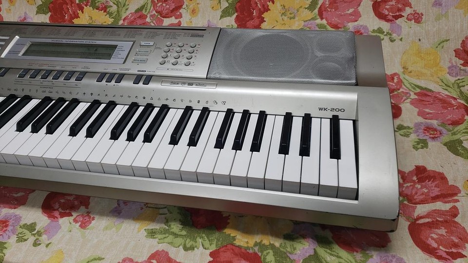 Casio WK-200 76-Key Workstation Keyboard | eBay