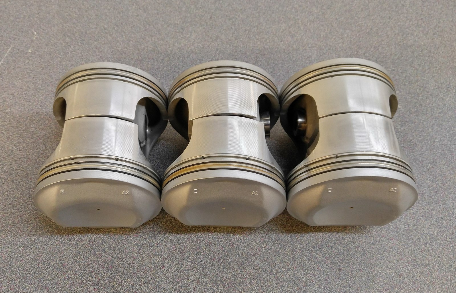 SET OF 6 VERY NICE ORIGINAL GENUINE PORSCHE 911 993 PISTONS MAHLE ...